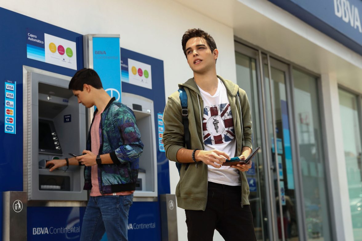 Cómo funciona un cajero automático | BBVA